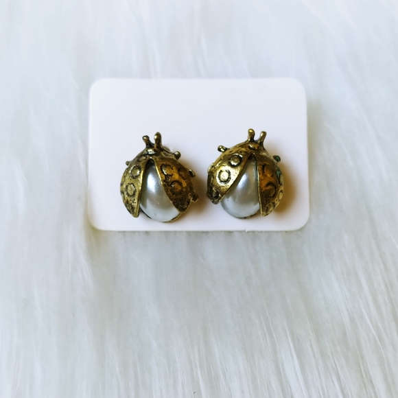 Jewelry | New Ladybug Vintage Gold Pearl Stud Earrings | Poshmark